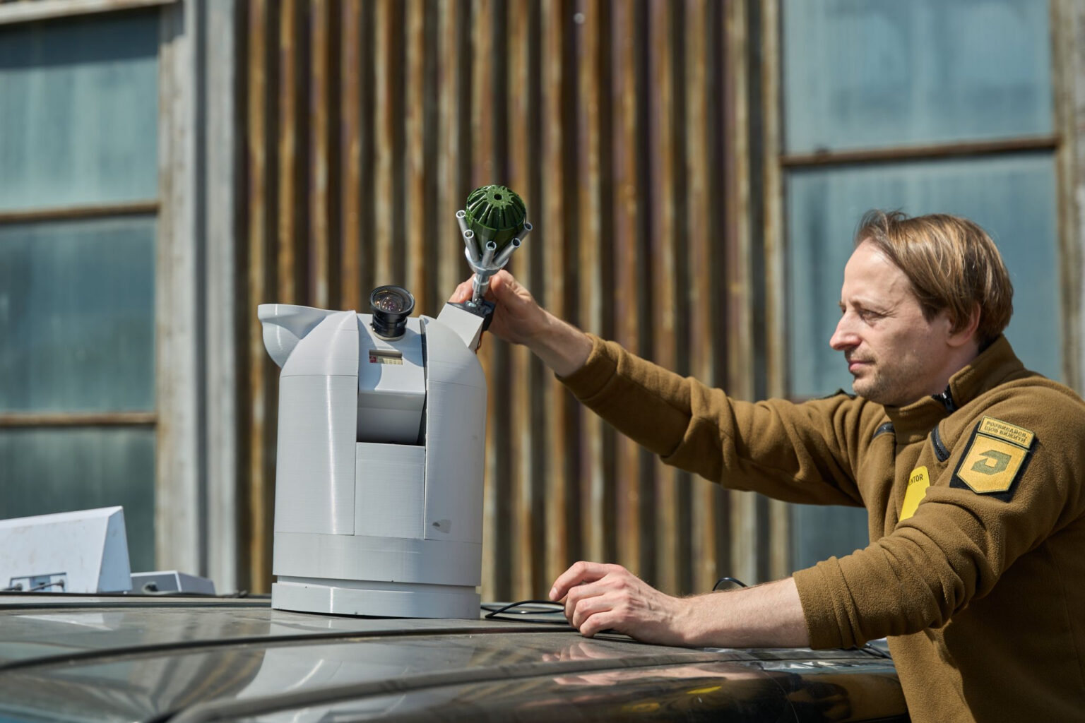 Meet Ukraine’s Newest Counter-Drone Tech: An Autonomous Net Turret For ...